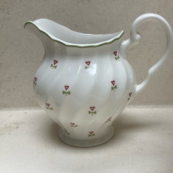 Laura Ashley | Dining | Vintage Laura Ashley Creamer | Poshmark